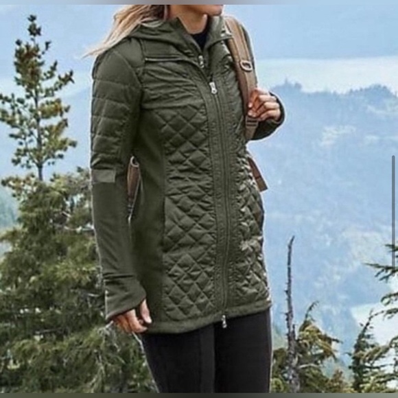 Athleta | Jackets & Coats | Athleta Green Rock Springs Cya Quilted ...